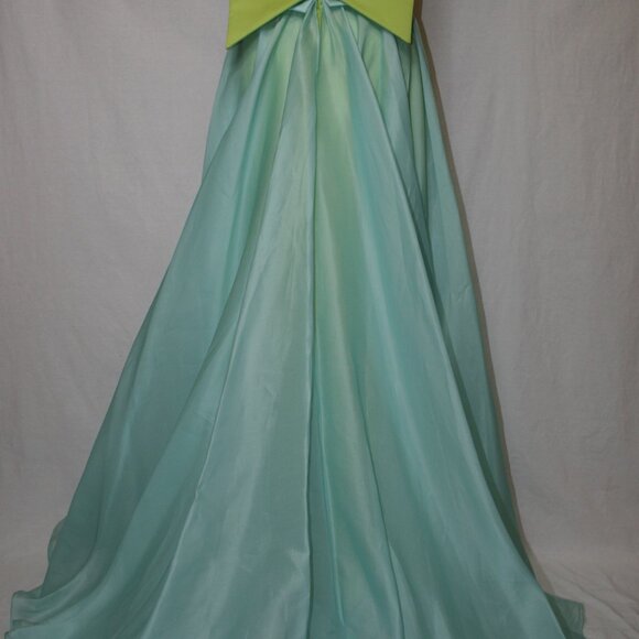 Saks Fifth Avenue Fiandaca | Dresses | Saks Fifth Avenue By Fiandaca ...
